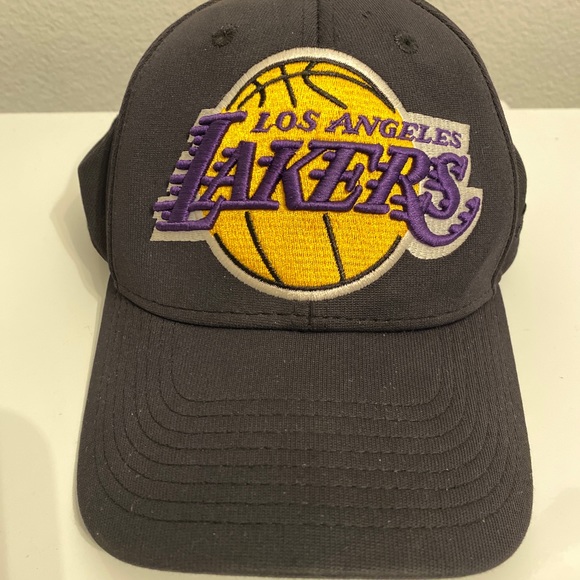adidas | Accessories | Los Angeles Lakers Adidas Fitted Hat With Black ...